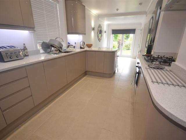 Kendrick Road, Reading RG1, Room to rent, £800 pcm | PrimeLocation