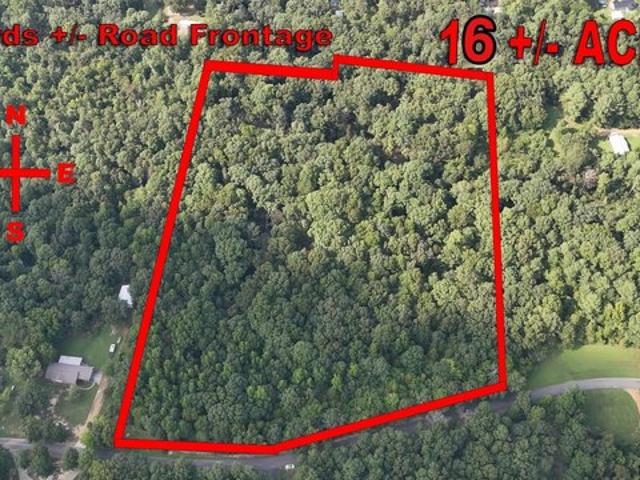 Keniana Dr, New Concord, KY 42076