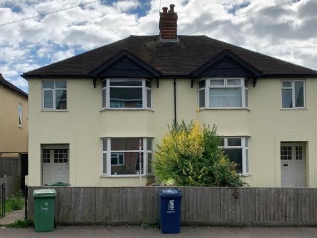 Kenilworth Avenue, East Oxford, HMO. 4 bed end of terrace house to rent £2,730 pcm £630 pw