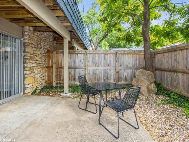 Kenilworth Apartments 1 Bedroom Apartment for Rent at 4120 W 94th Ter, Prairie Village, KS 66207