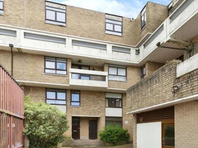 Kenilworth Court, Washington, 4 Bedroom Terraced