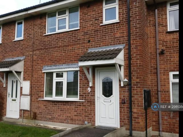 Kenilworth Green, Macclesfield, SK11 3 bed terraced house to rent £1,335 pcm £308 pw