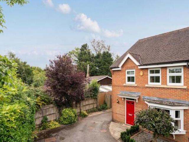 Kenilworth Place, Billingshurst, 4 Bedroom Semi detached