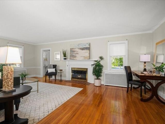 Kenilworth Rd, Shrewsbury, Home For Sale