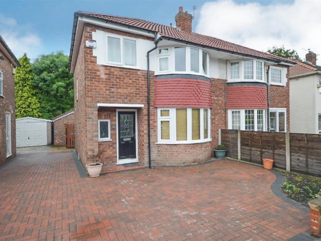 Kenilworth Road, Cheadle Heath, 3 bedroom, Semi Detached