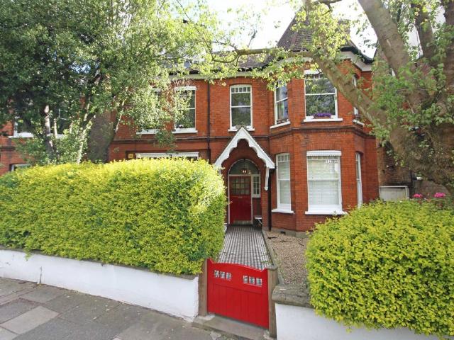 Kenilworth Road, Ealing W5, 2 bed flat to rent, £1,876 pcm | PrimeLocation