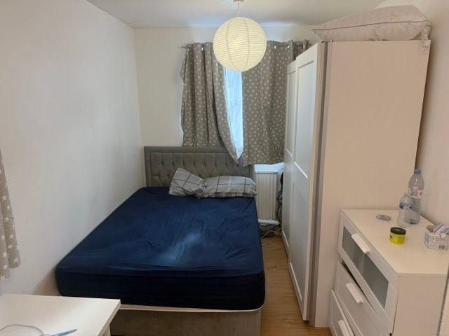 Kenilworth Road, Edgware HA8, Room to rent, £975 pcm | PrimeLocation