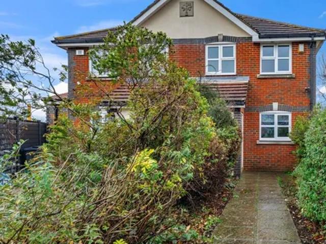 Kenley Road, London, SW19 3DW, United Kingdom | 3 bed house for rent #140228734 | Rentberry
