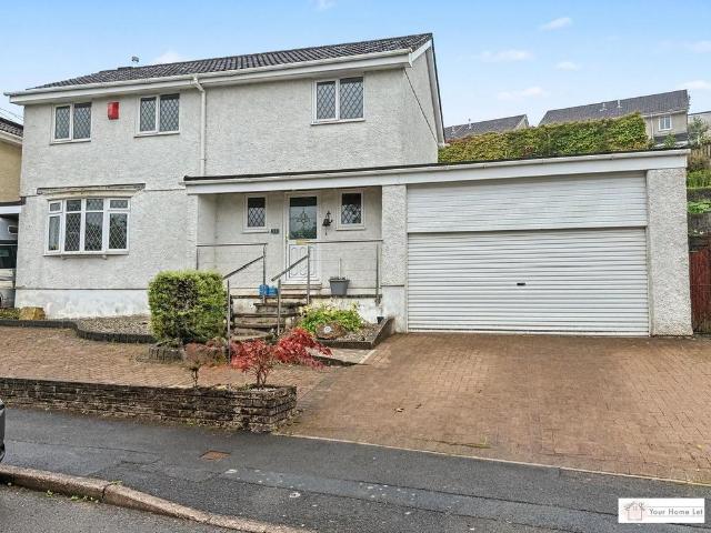 Kenmare Drive, Plymouth 4 bed detached house to rent £1,695 pcm £391 pw