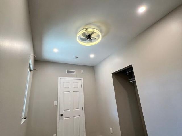 Kenmore Commons Studio Apartment for Rent at 417 S Kenmore Ave, Los Angeles, CA 90020 Wilshire Center Koreatown