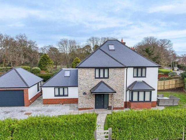 Kennard Road, New Milton, 4 Bedroom Detached