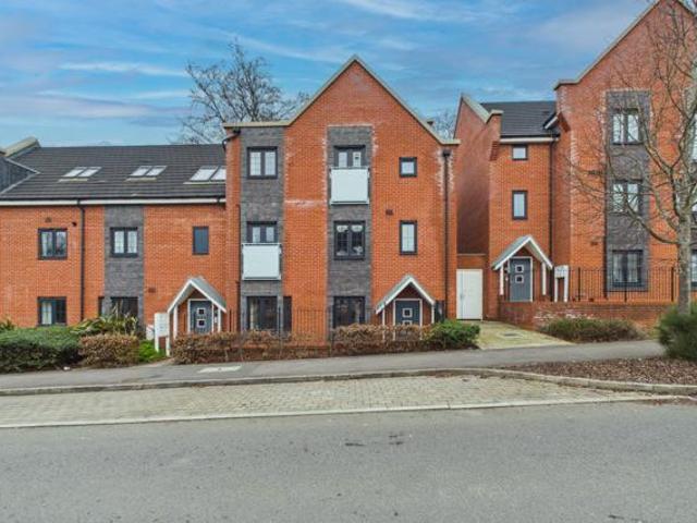 Kennedy Avenue, High Wycombe, 2 Bedroom Apartment