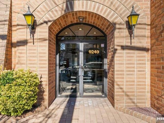 Kennedy Blvd Apt,north Bergen, Condo For Sale