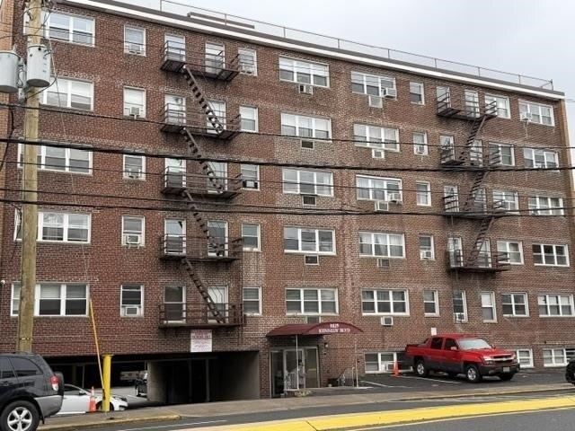Kennedy Blvd Apt B, North Bergen, Condo For Sale