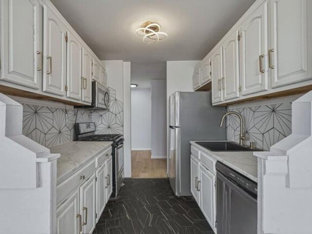Kennedy Blvd Apt F, Bayonne, Condo For Sale