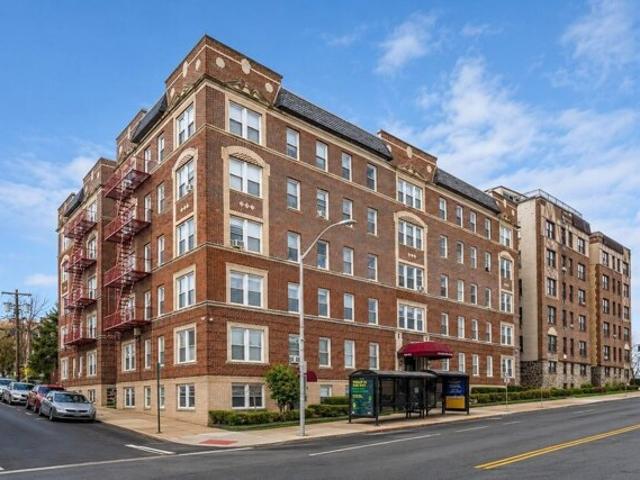 Kennedy Blvd E Apt C, West New York, Condo For Sale
