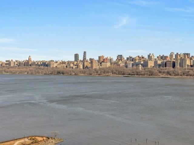 Kennedy Blvd E Apt C, Guttenberg, Condo For Sale