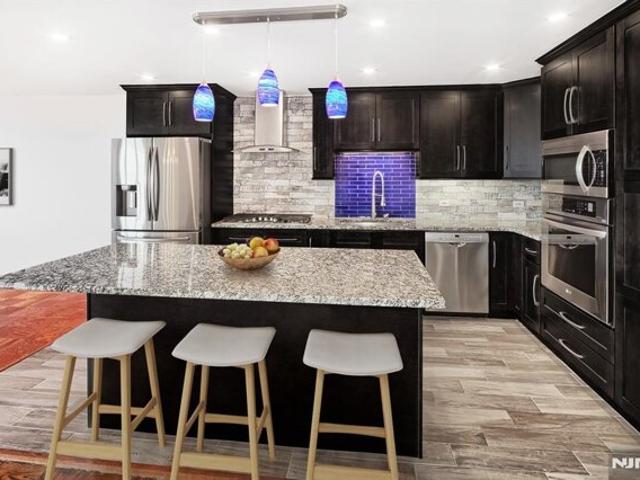 Kennedy Blvd E Apt A, Guttenberg, Condo For Sale