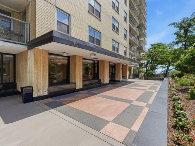 Kennedy Blvd E Apt H, West New York, Property For Sale