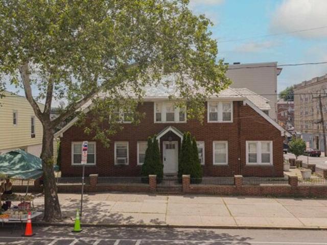Kennedy Blvd, Jersey City, Home For Sale