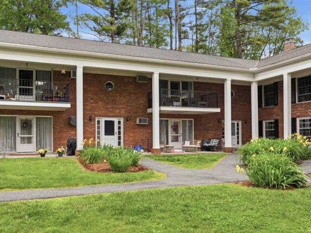 Kennedy Dr Apt,south Burlington, Condo For Sale