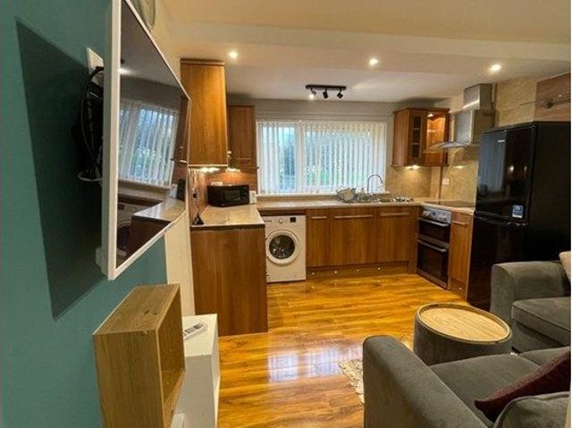 Kennedy Path, Glasgow G4, 2 bed flat to rent, £1,250 pcm | PrimeLocation