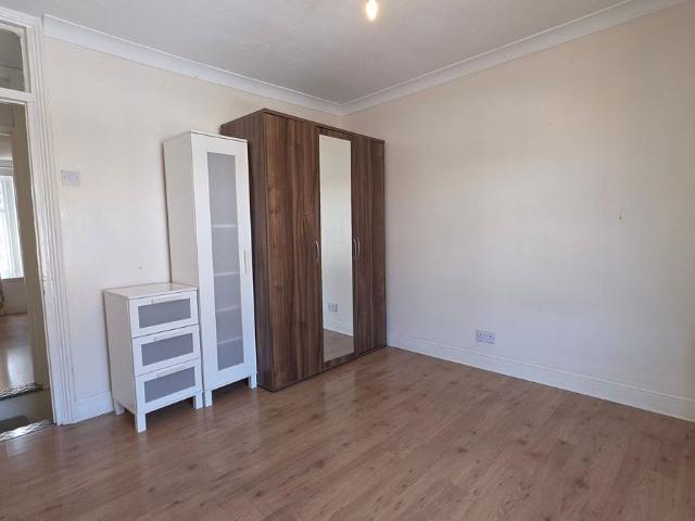 Kennedy Road, Barking IG11, 2 bed terraced house to rent, £2,050 pcm | PrimeLocation