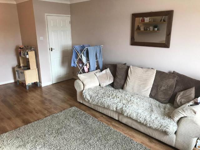 Kennerleigh Road, CARDIFF, CF3 2 bed flat to rent £1,000 pcm £231 pw