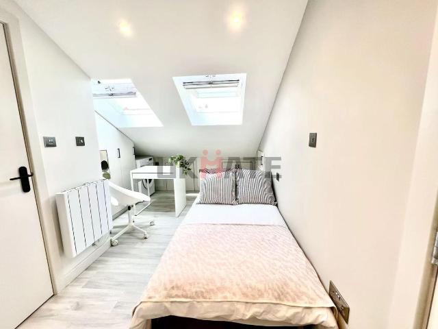 Kennet Close, London SW11, Room to rent, £1,559 pcm | PrimeLocation