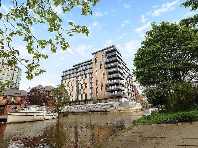 Kennet House, 80 Kings Road, Reading. 2 bed apartment to rent £1,650 pcm £381 pw