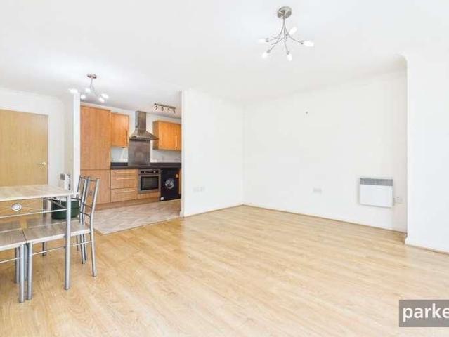 Kennet Street, Reading, Berkshire, RG1