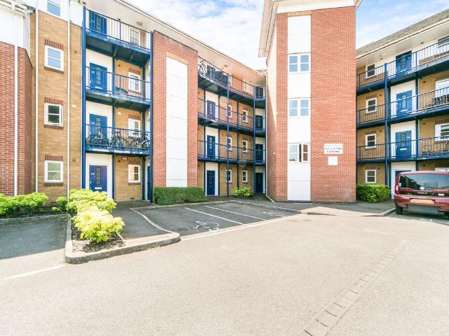 Kennet Walk, Reading RG1, 2 bed flat to rent, £1,450 pcm | PrimeLocation
