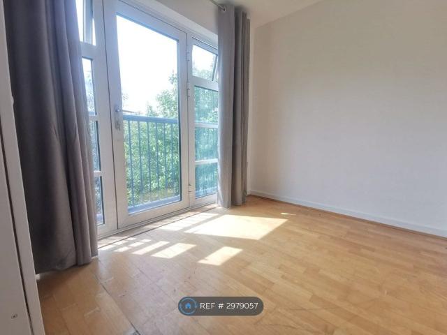 Kennet Walk, Reading RG1, 2 bed flat to rent, £1,299 pcm | PrimeLocation