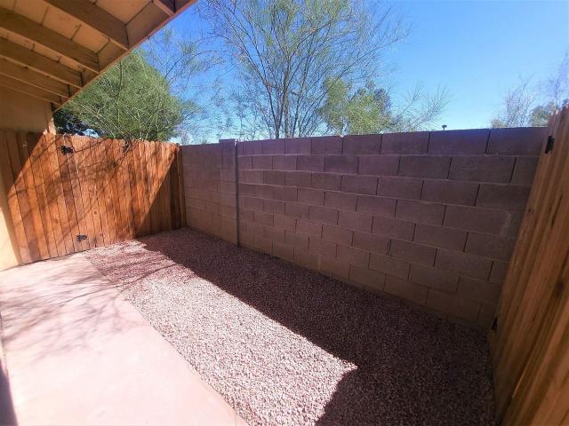 Kenneth Place 1 Bedroom Apartment for Rent at 1445 S Kenneth Pl, Tempe, AZ 85281