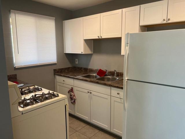 Kenneth Place 1 Bedroom Apartment for Rent at 1445 S Kenneth Pl, Tempe, AZ 85281