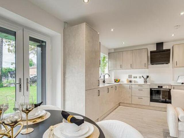Kenneth Road, Benfleet, 2 Bedroom Apartment