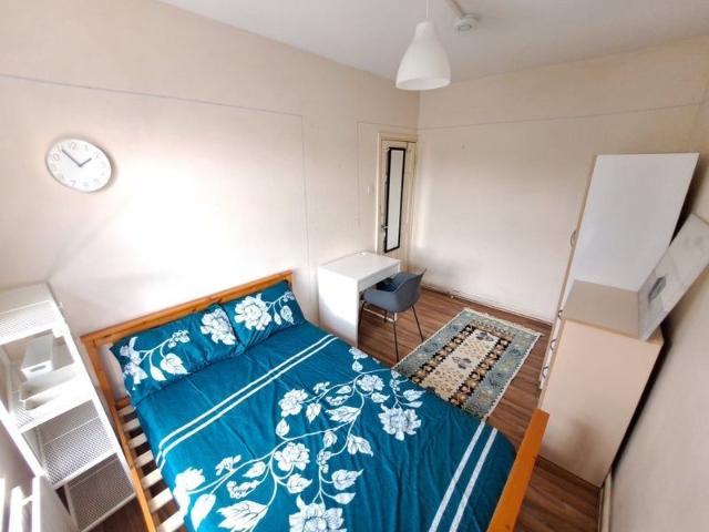 Kennington Oval, London SE11, Room to rent, £850 pcm | PrimeLocation