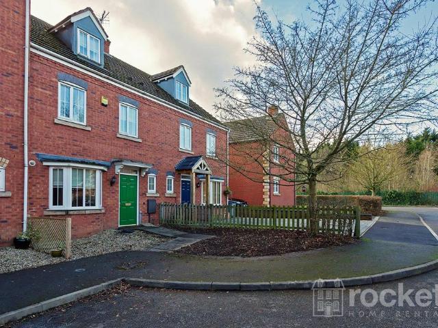 Kennington Oval, Trentham Lakes. 4 bed house to rent £1,395 pcm £322 pw