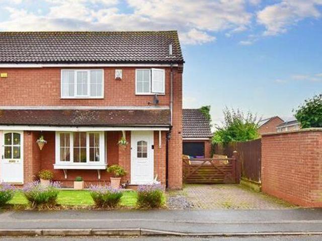 Kennington Close, Dunholme, 3 Bedroom Semi detached