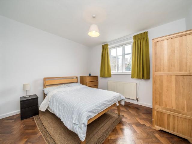 Kennington Lane, Kennington, SE11, London