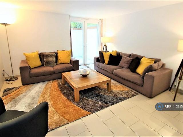 Kennington Lane, London, SE11 3 bed maisonette to rent £3,250 pcm £750 pw