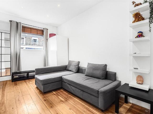 Kennington Lane, London, SE11 2 bed apartment to rent £2,500 pcm £577 pw