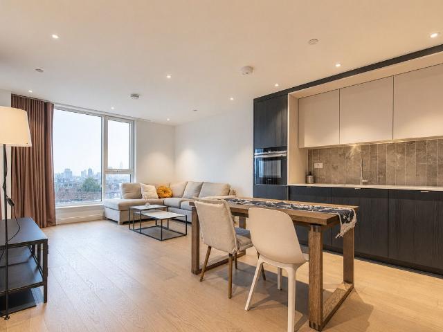 Kennington Lane, London SE11, 2 bed flat to rent, £3,748 pcm | PrimeLocation