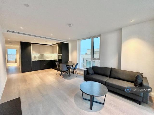 Kennington Lane, London, SE11 2 bed flat to rent £3,900 pcm £900 pw