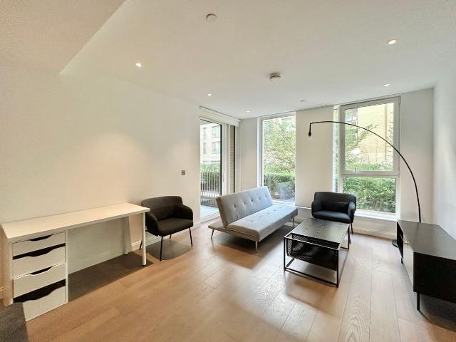 Kennington Lane, London SE11, 2 bed flat to rent, £4,117 pcm | PrimeLocation