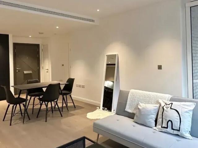Kennington Lane, London SE11, 2 bed flat to rent, £4,800 pcm | PrimeLocation