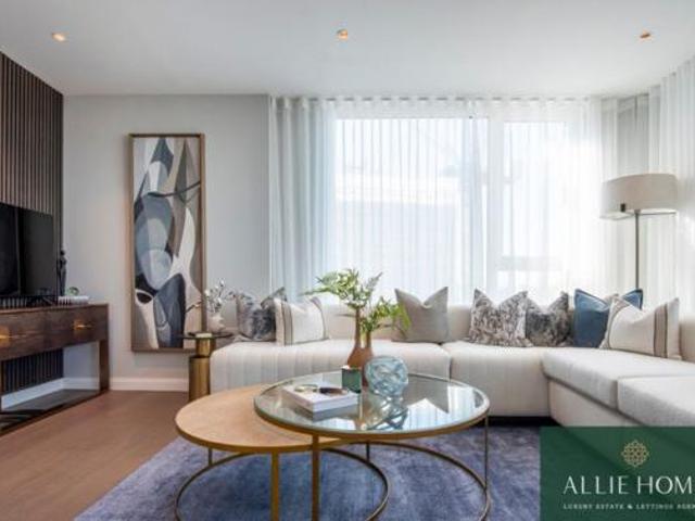 Kennington Ln, London, 3 Bedroom Flat