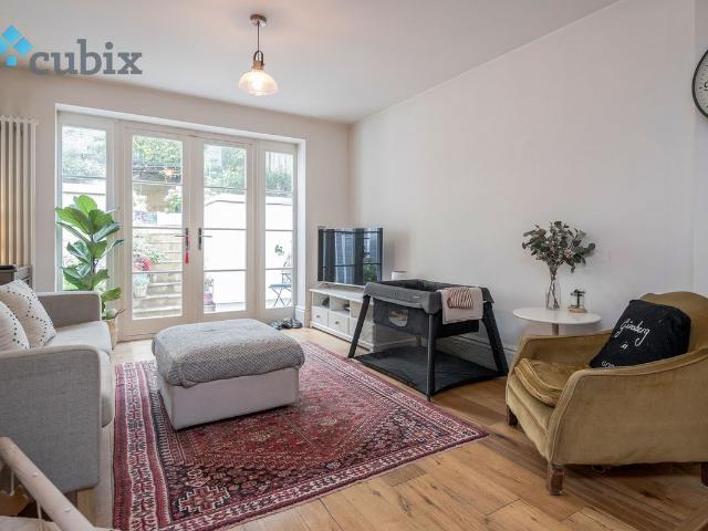 Kennington Park Road, London SE11, 2 bed flat to rent, £3,198 pcm | PrimeLocation