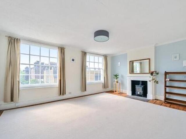 Kennington Road, Kennington, 3 Bedroom Flat