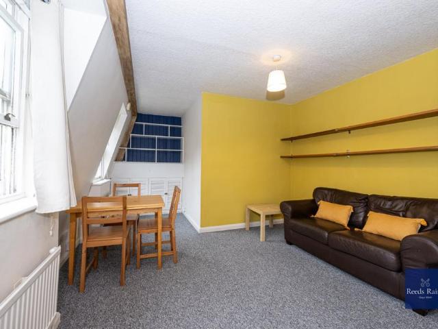 Kennington Road, London SE1 1 bed apartment to rent £1,700 pcm £392 pw